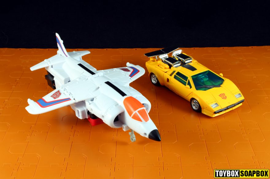 Review: Ju Jiang Jet Commander – Combiner Wars Superion on roids ...
