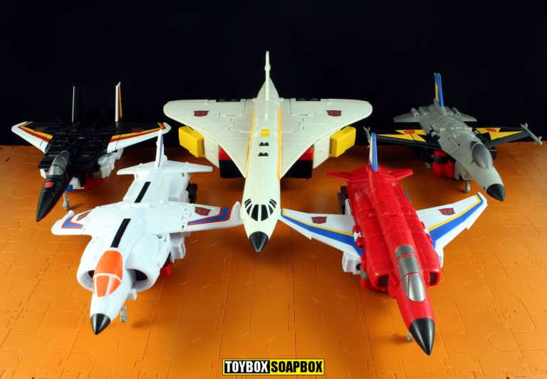 Review: Ju Jiang Jet Commander – Combiner Wars Superion on roids ...