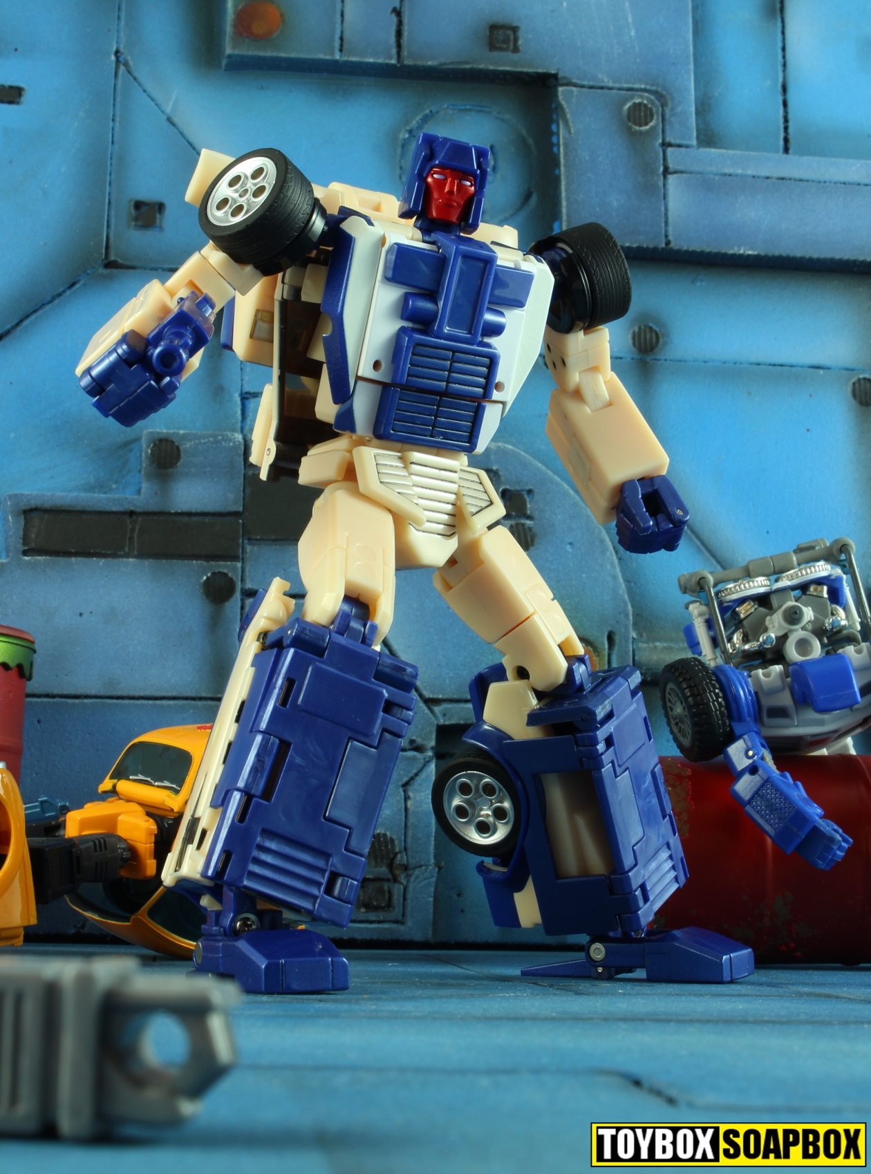 X-Transbots MX-XIII Berserkar Scout Crackup Review – featuring 598 ...