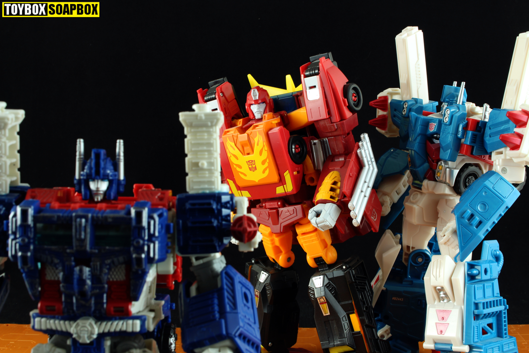 Review: Transformers Siege Ultra Magnus – Toybox Soapbox