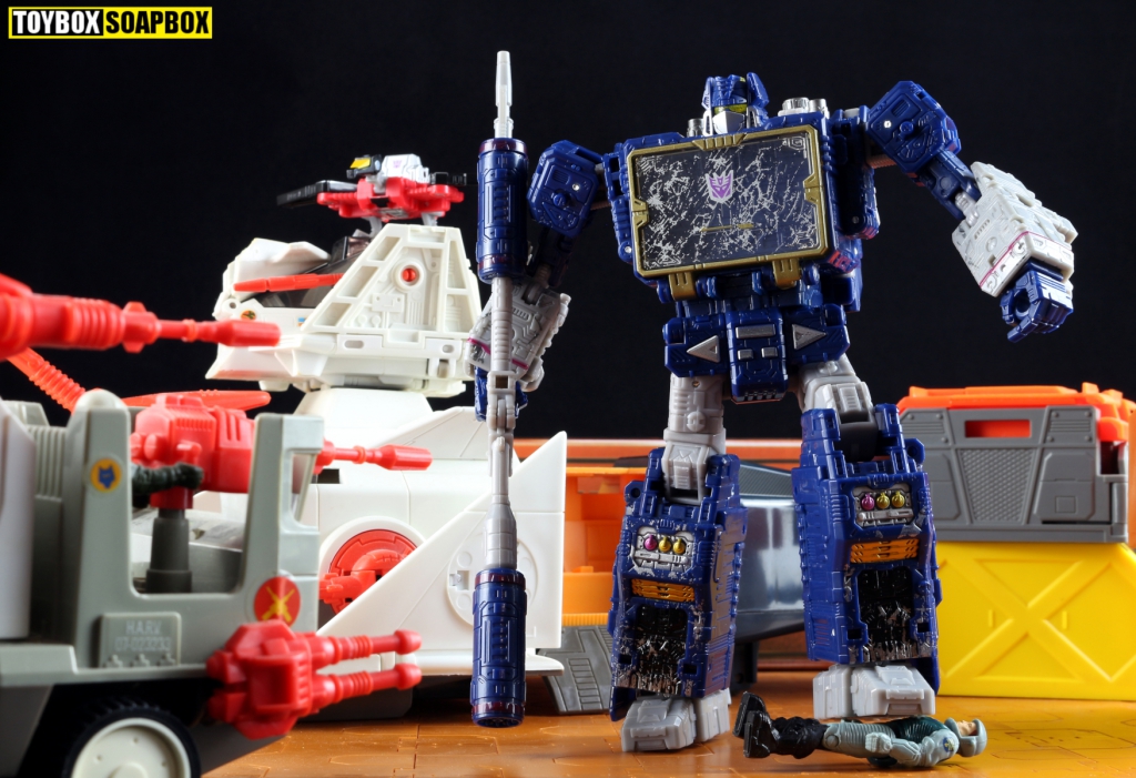 Transformers Siege Soundwave Review – Toybox Soapbox