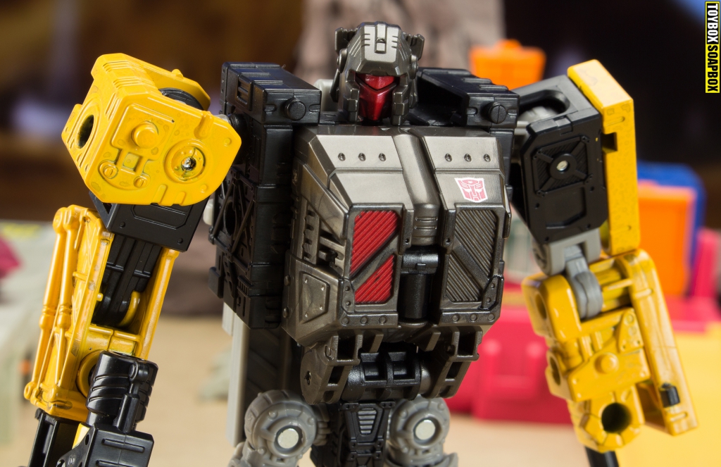 Gallery: Transformers Earthrise Ironworks – Toybox Soapbox