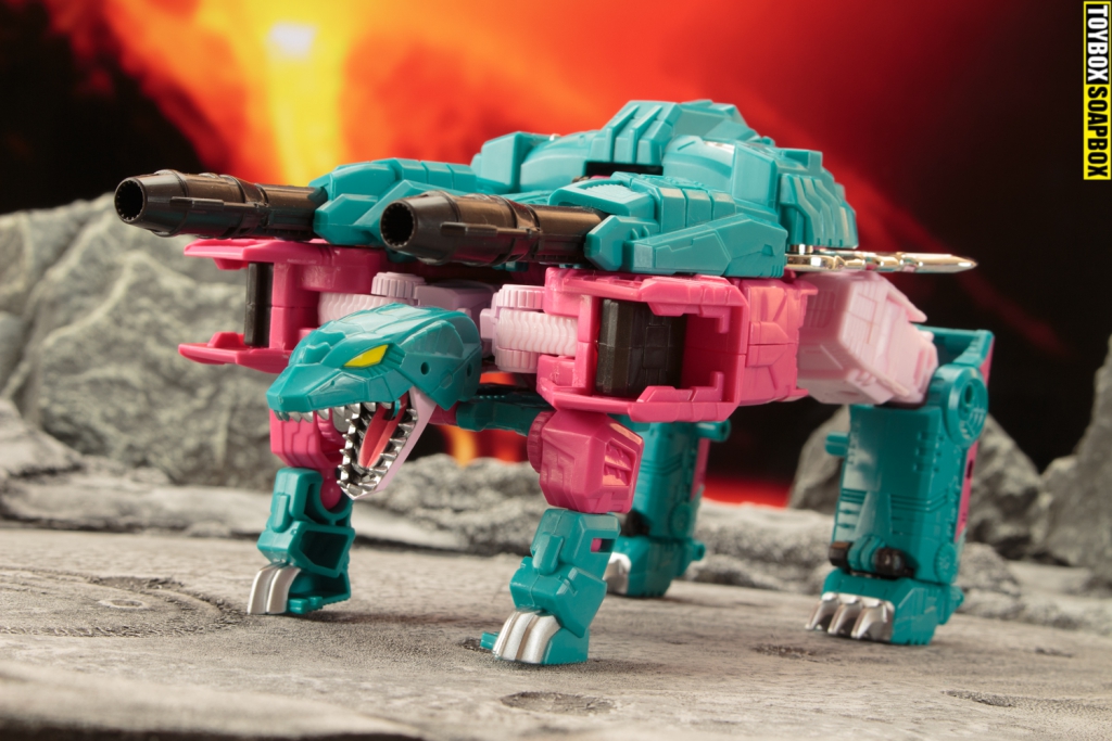 Review: Transformers Generations Selects Seacons – Yes, ALL 6 Of Them ...