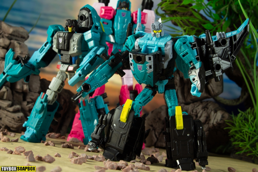 Review: Transformers Generations Selects Seacons – Yes, ALL 6 Of Them ...
