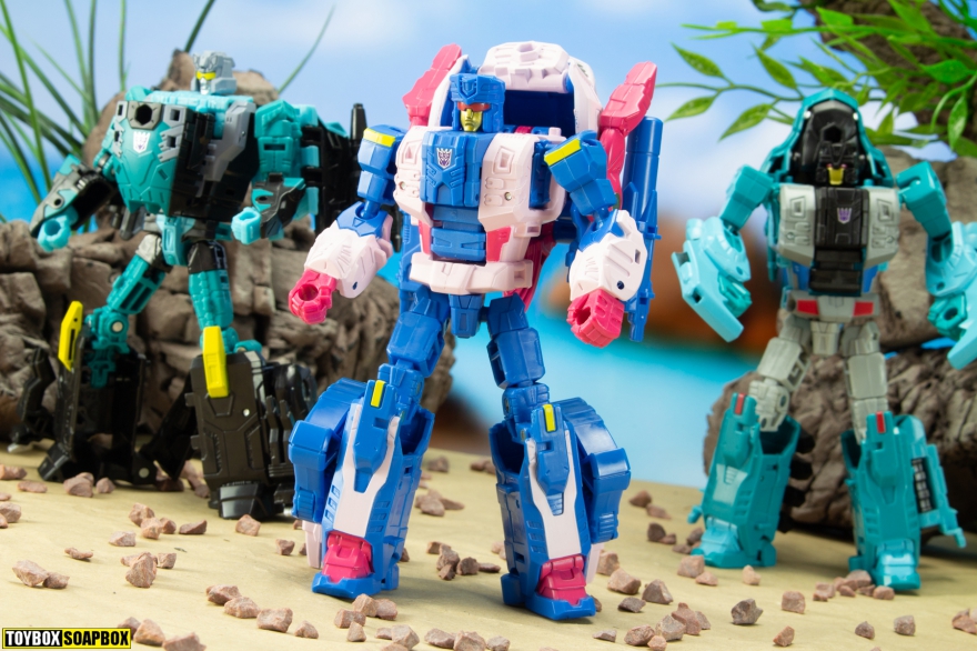 Review: Transformers Generations Selects Seacons – Yes, ALL 6 Of Them ...